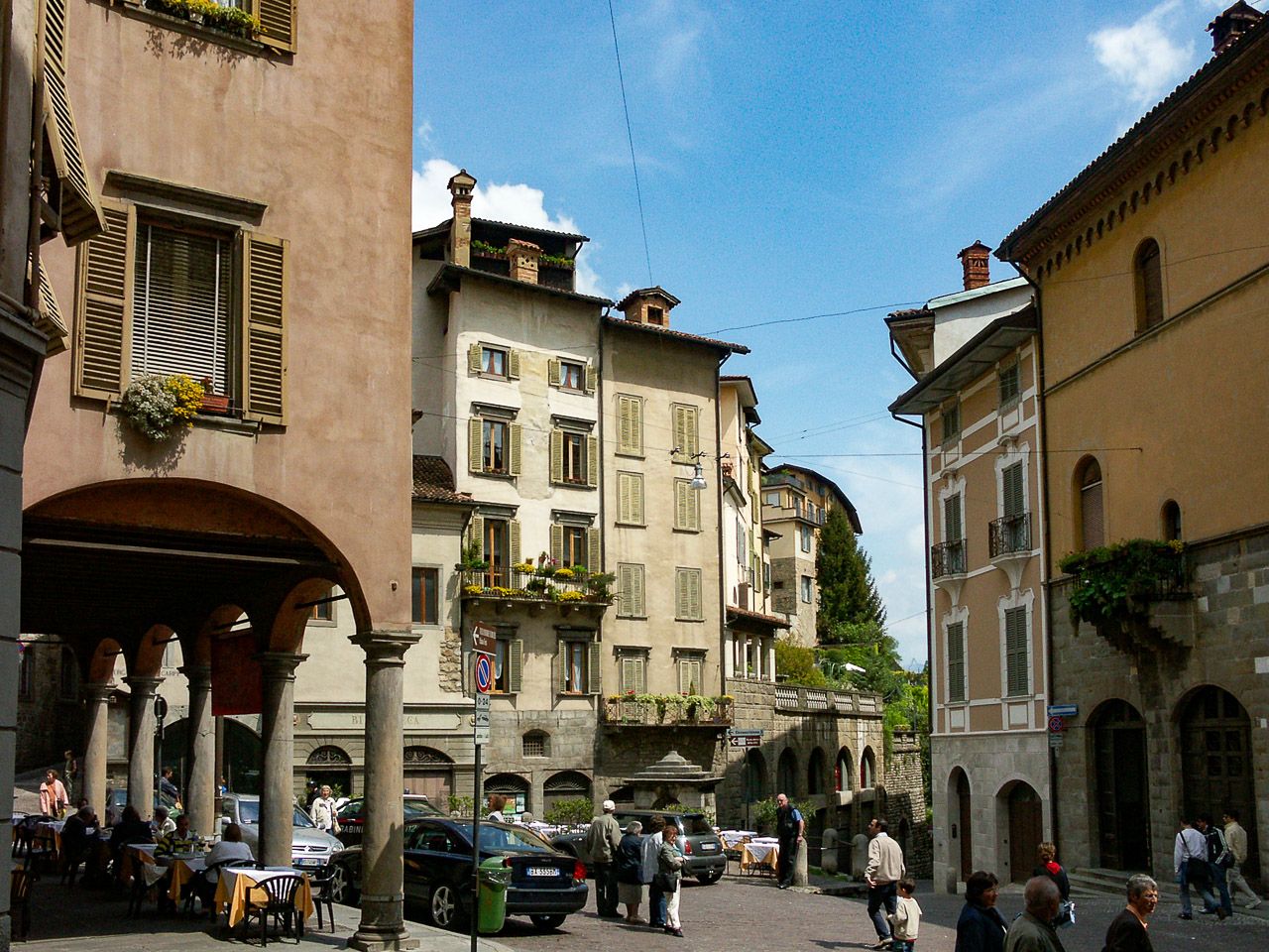 Italy explored - Bergamo • Streets of Nuremberg • Travel Photography